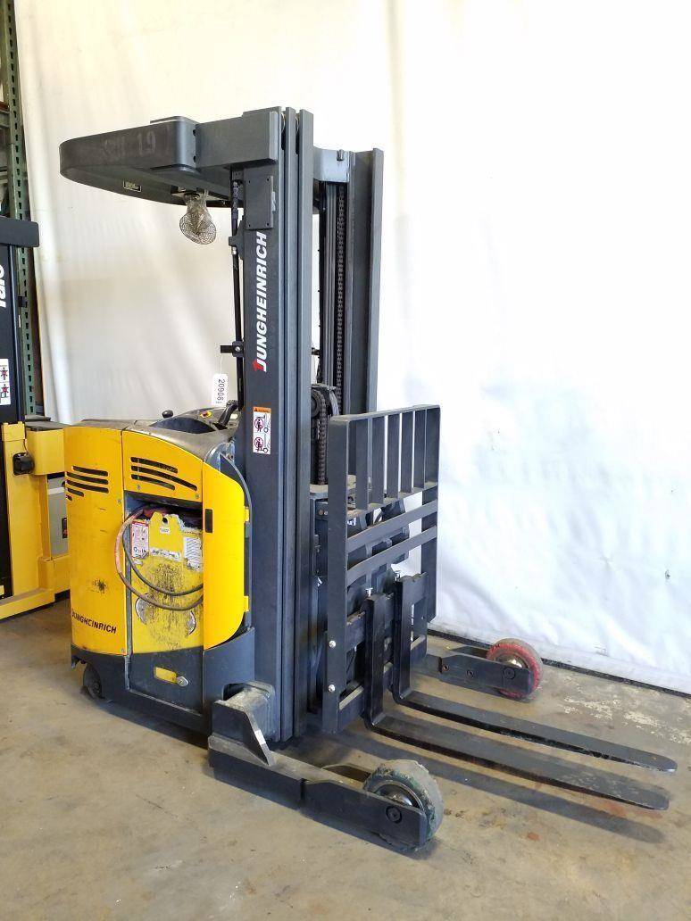 2014 Electric Jungheinrich ETR230 Electric Narrow Aisle Single Reach