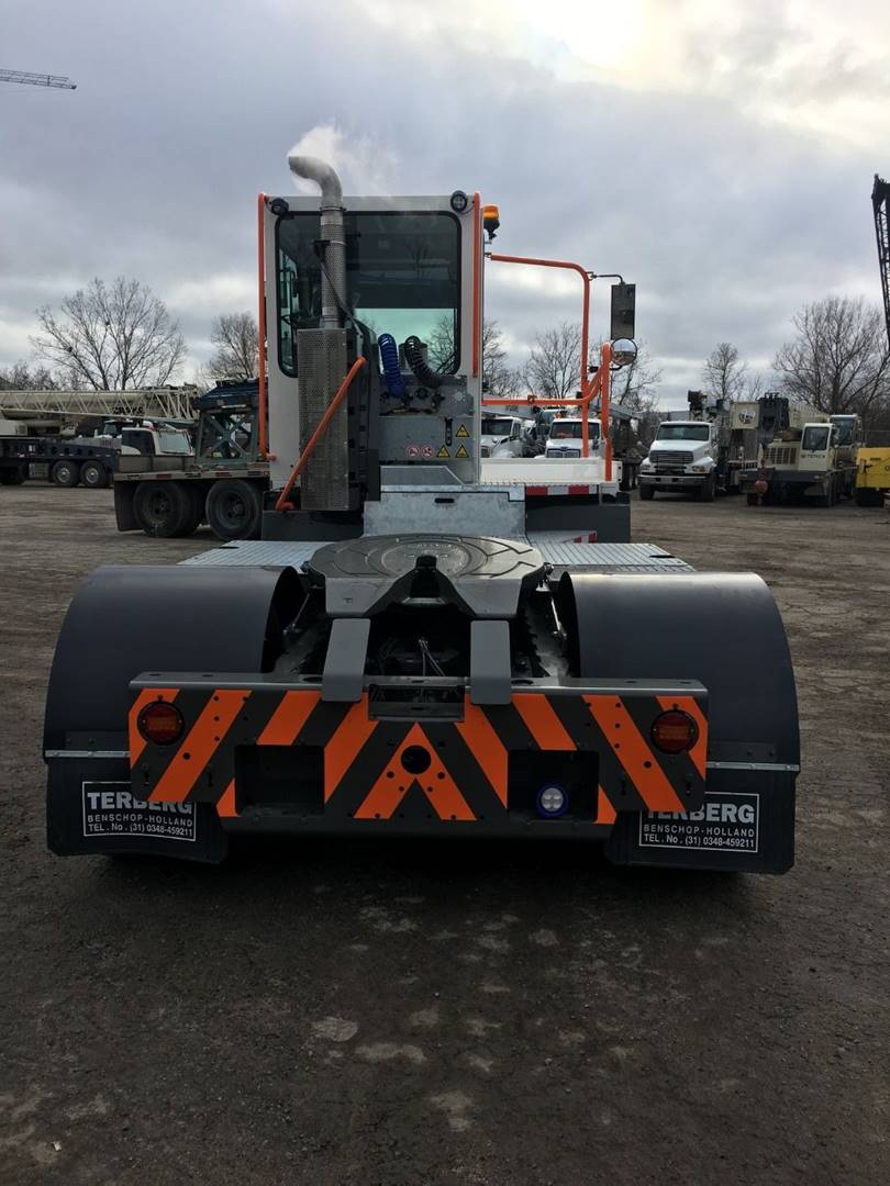 2019 Terberg YT222 Trucks and Trailers