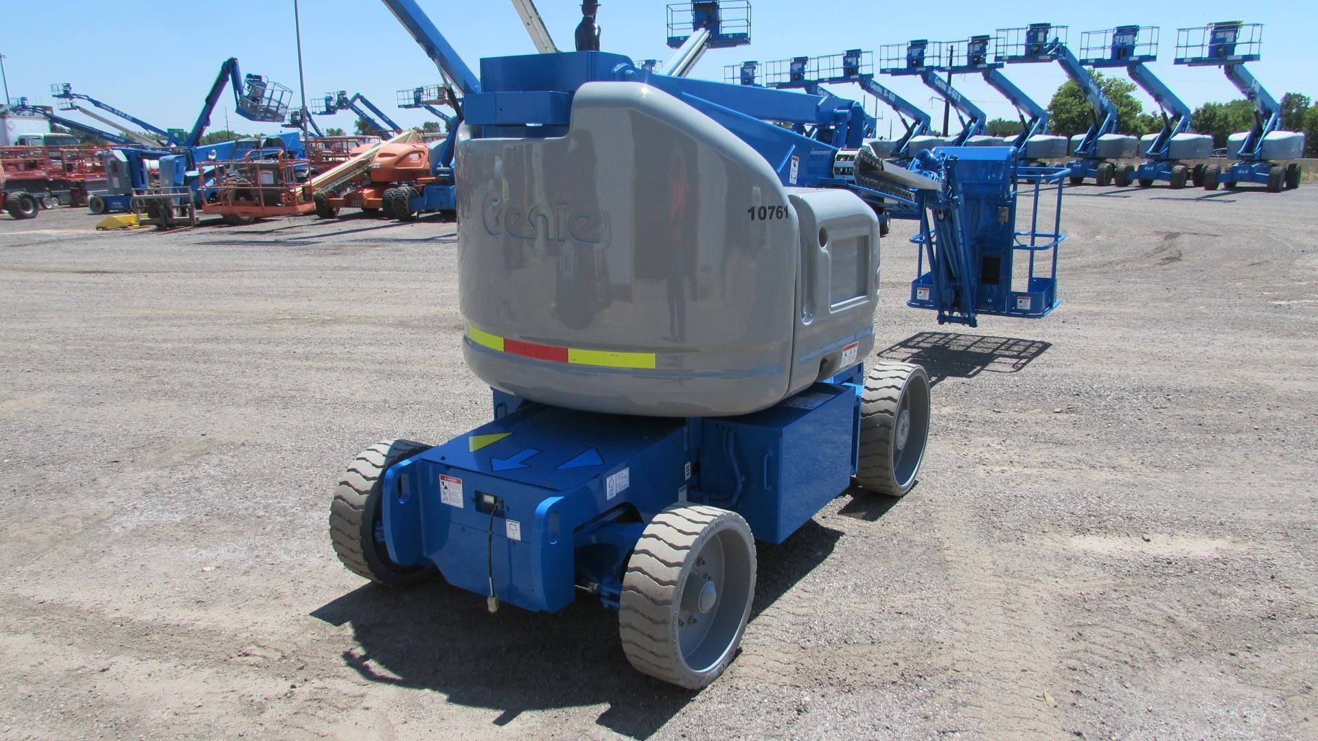 2011 Electric Genie Z40/23N RJ Articulated Boom