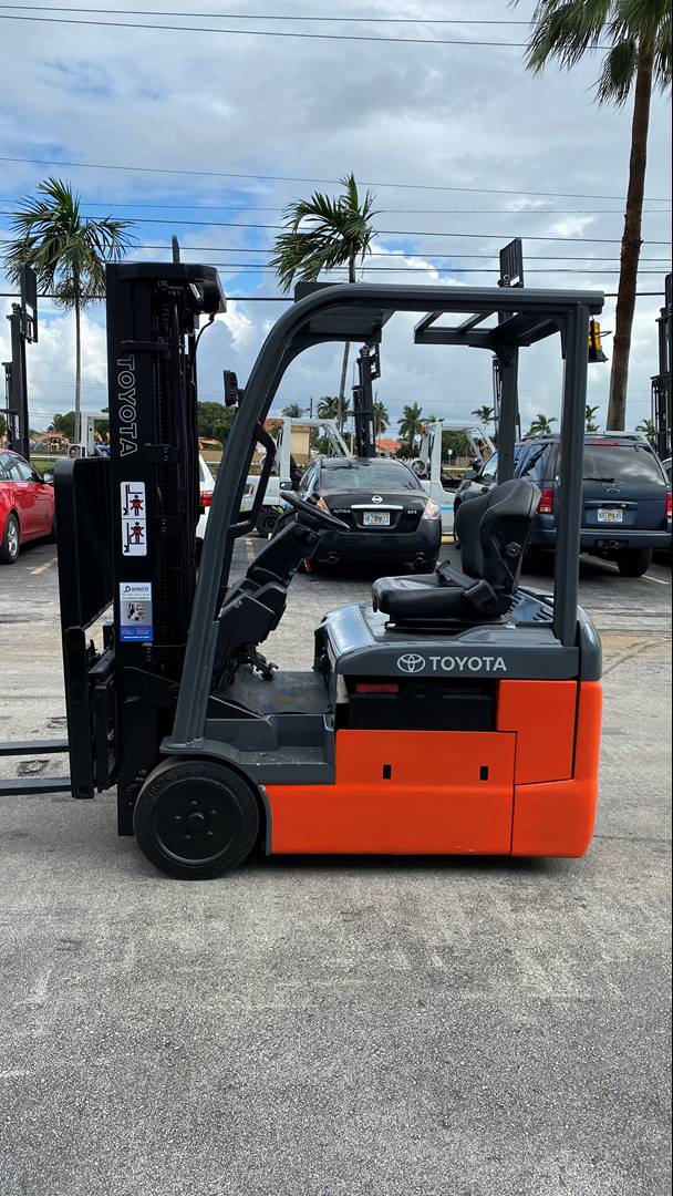 2017 Electric Toyota 8FBE15U Electric 3 Wheel Sit Down