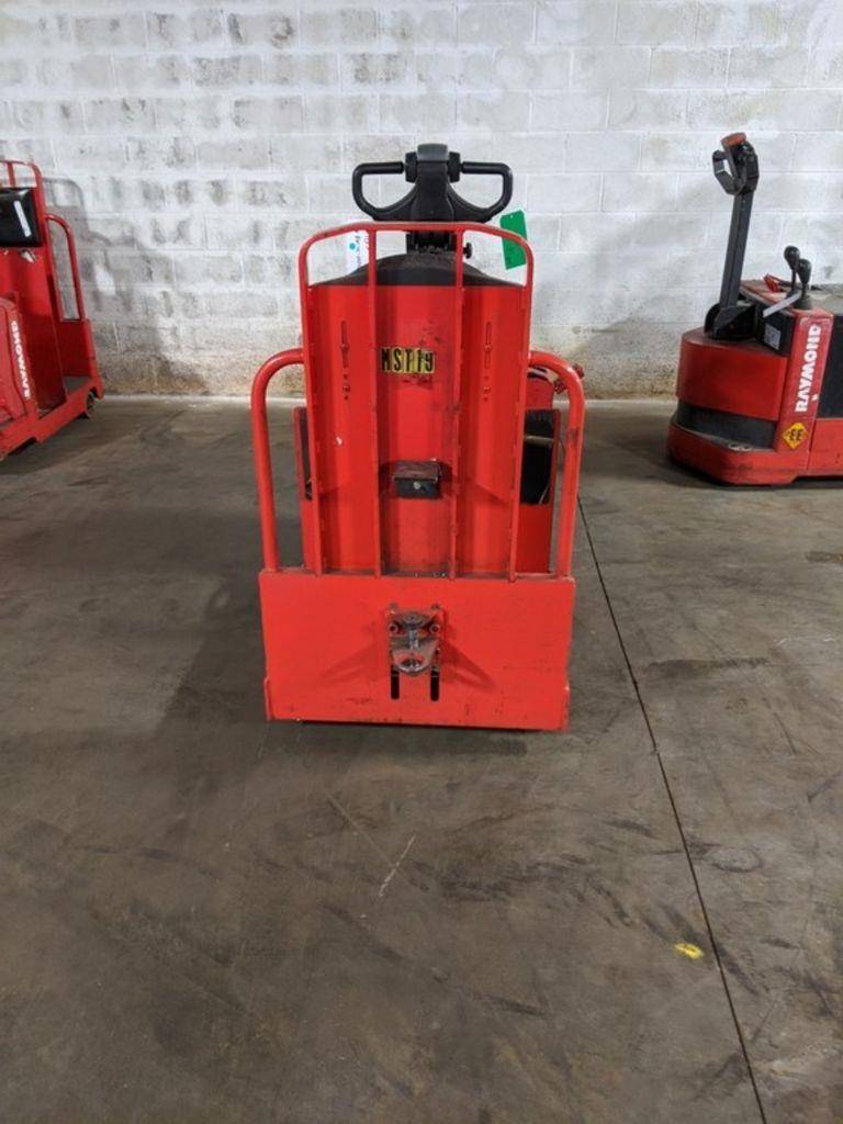 2012 Electric Raymond 8610 Tow Tractor