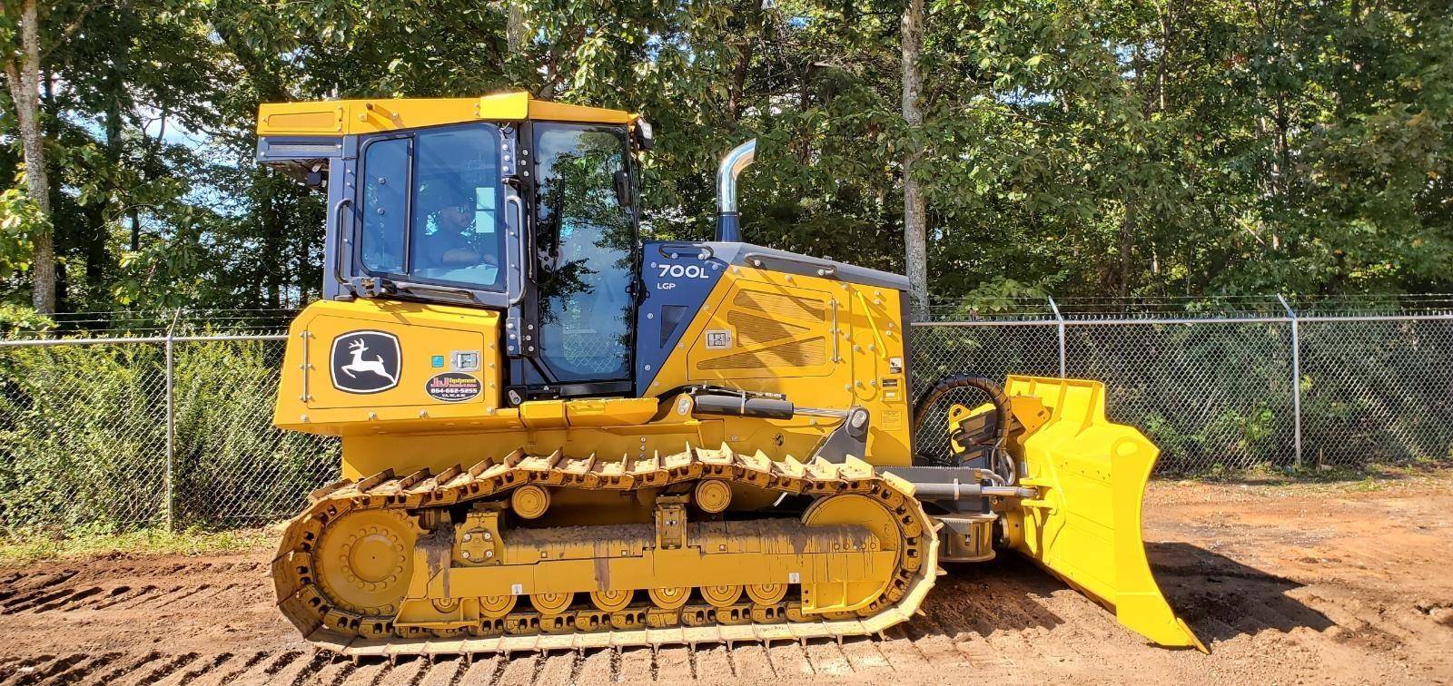 2020 John Deere 700L LGP Earth Moving and Construction