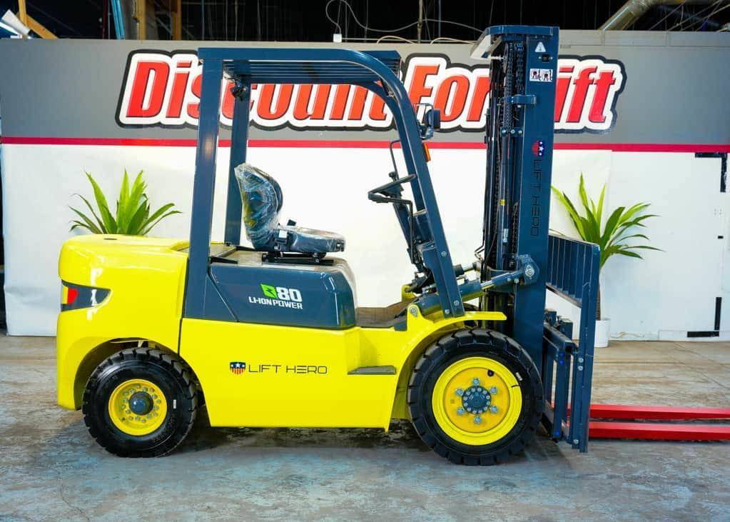 2023 Electric Lift Hero Pneumatic Tire 4 Wheel Sit Down | Eliftruck