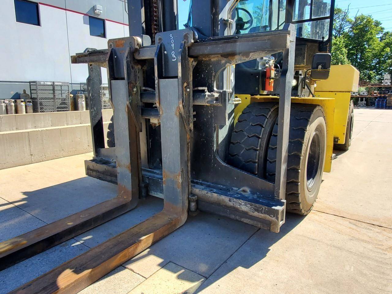 2017 Diesel Hoist Liftruck P550 Pneumatic Tire 4 Wheel Sit Down