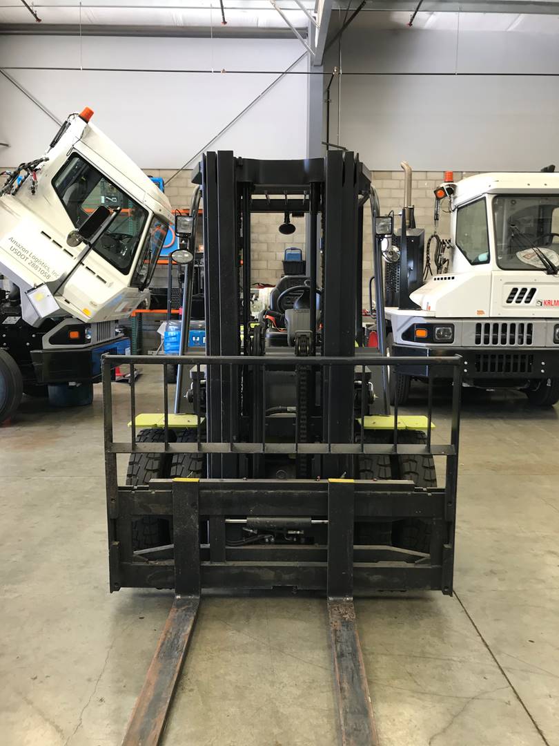 2019 LP Gas Clark C50S Pneumatic Tire 4 Wheel Sit Down