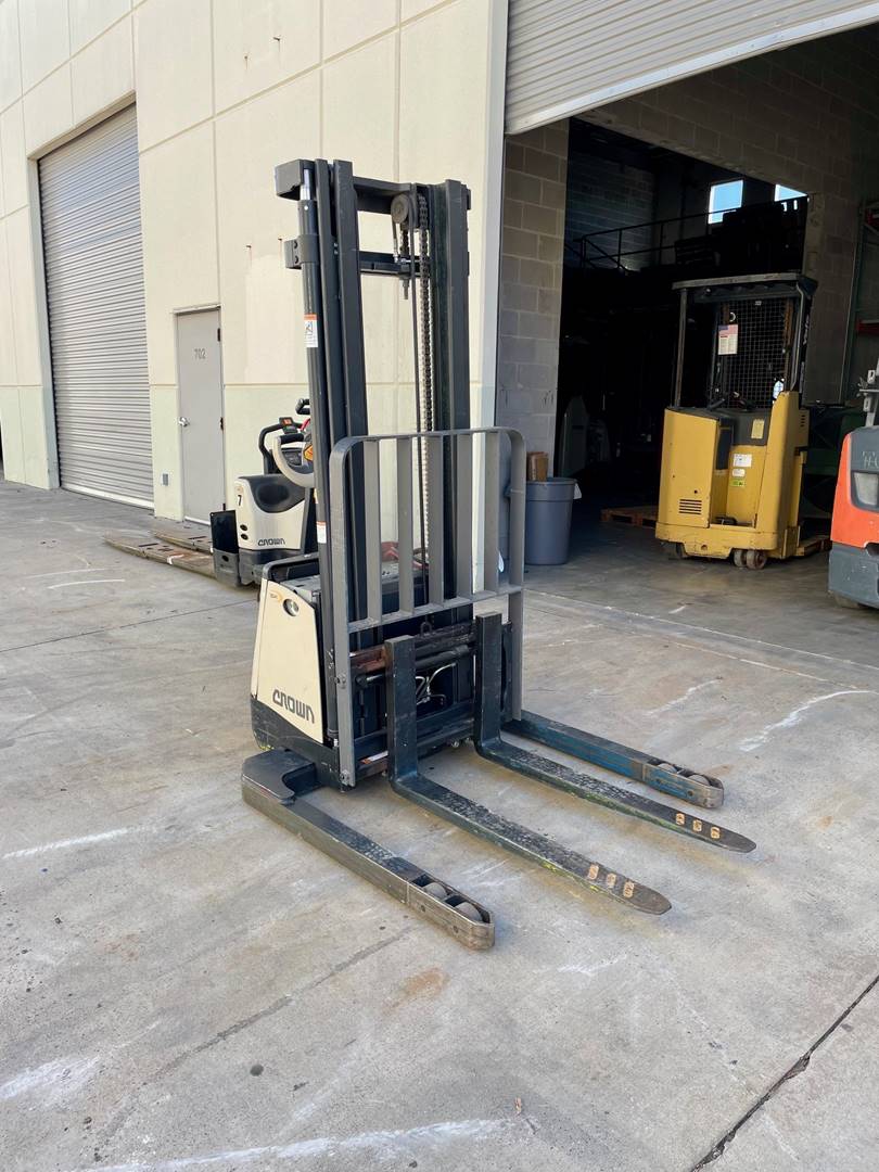 2 Crown Electric Walkie Straddle Stackers for Rent