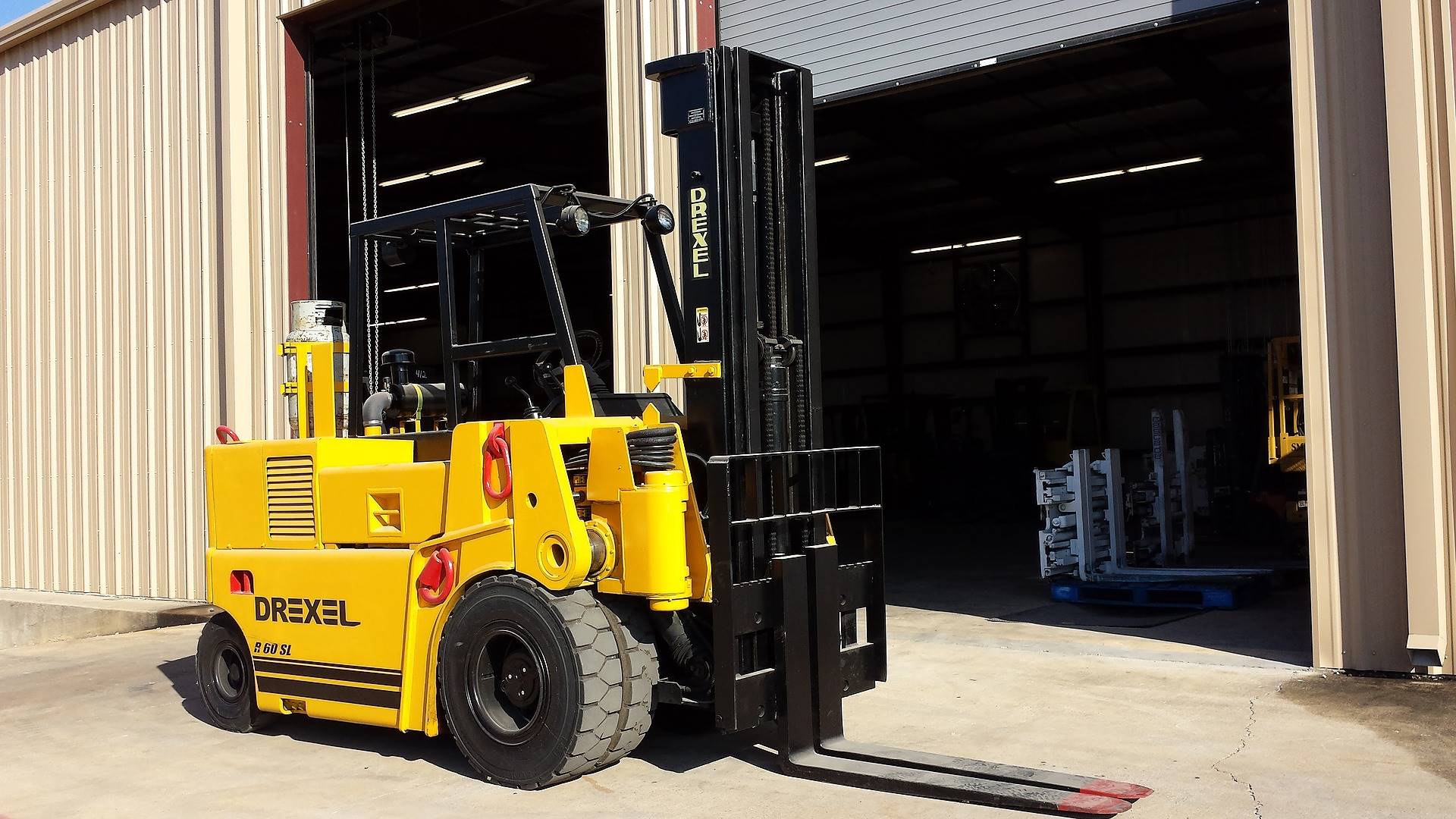 A wide selection of Drexel Forklifts with 3 in stock and available for ...