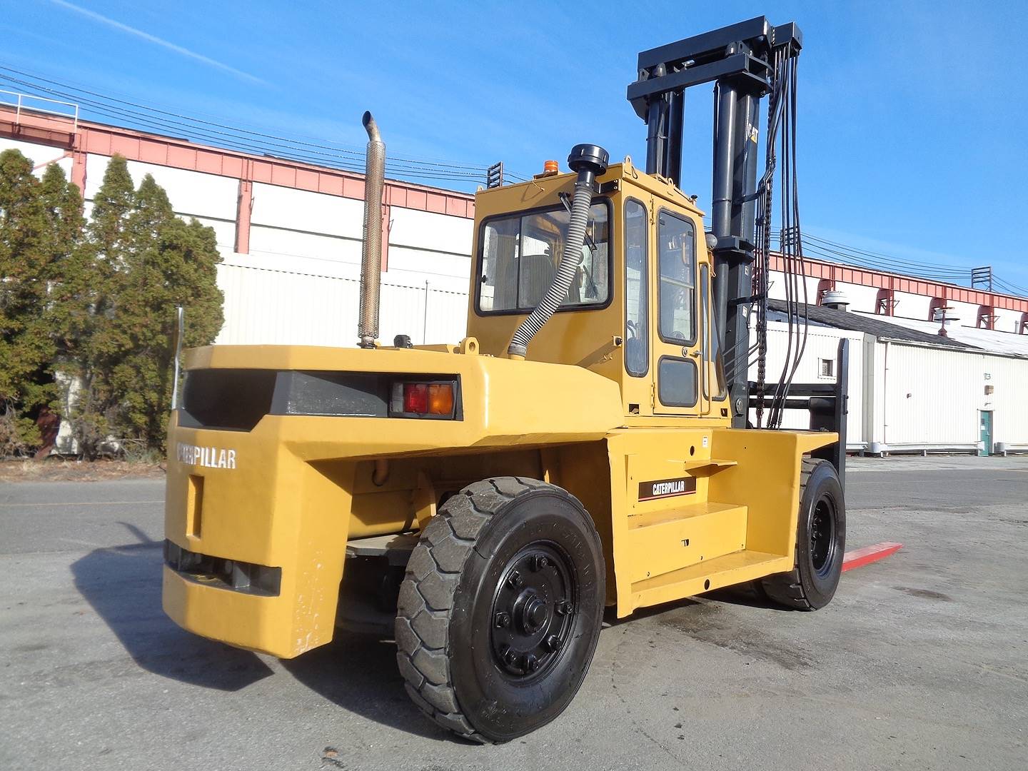 2004 Diesel Cat DP150 Pneumatic Tire 4 Wheel Sit Down