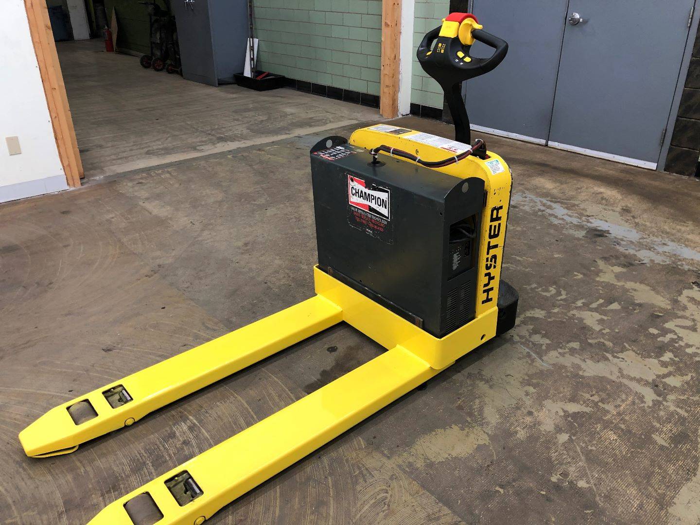 2006 Electric Hyster W40Z Electric Walkie Pallet Jack