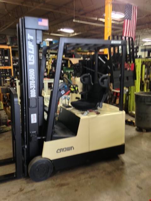 Electric Crown 30SCTT Electric 3 Wheel Sit Down