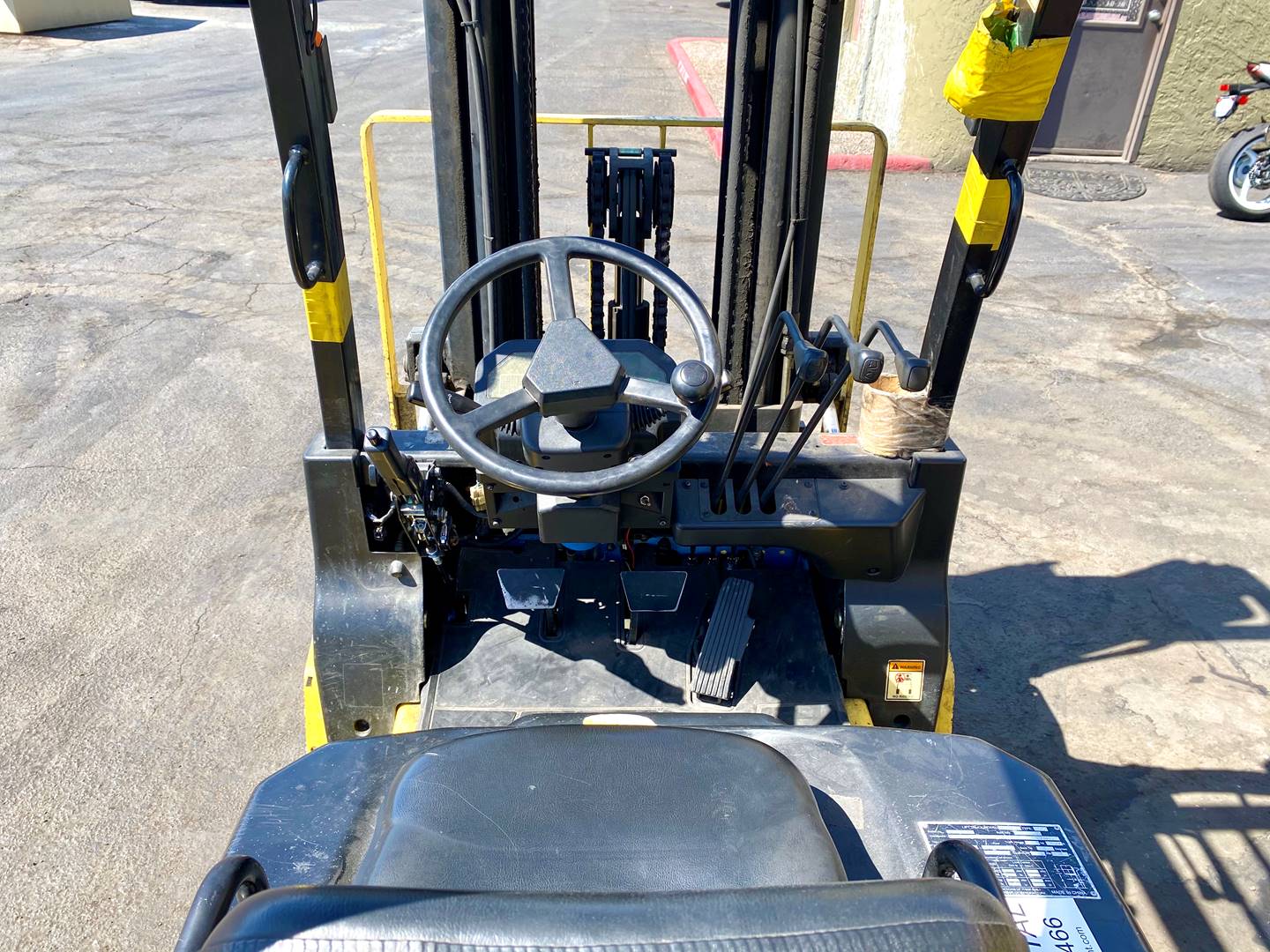 2013 LP Gas Yale UT25P Utilev Pneumatic Tire 4 Wheel Sit Down