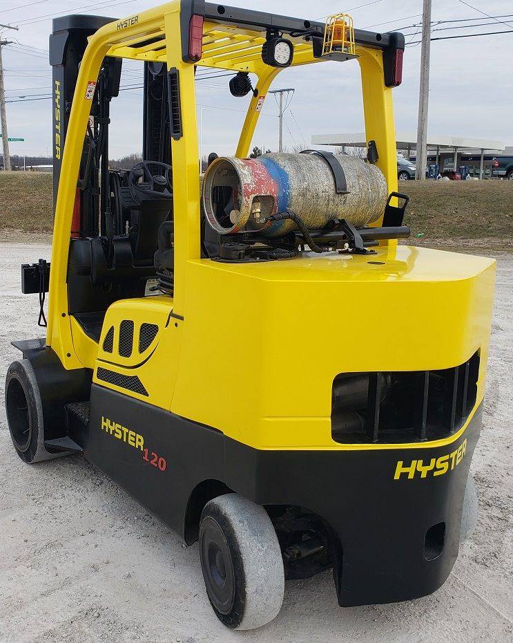 2015 LP Gas Hyster S120FTS Cushion Tire 4 Wheel Sit Down (Indoor Warehouse)