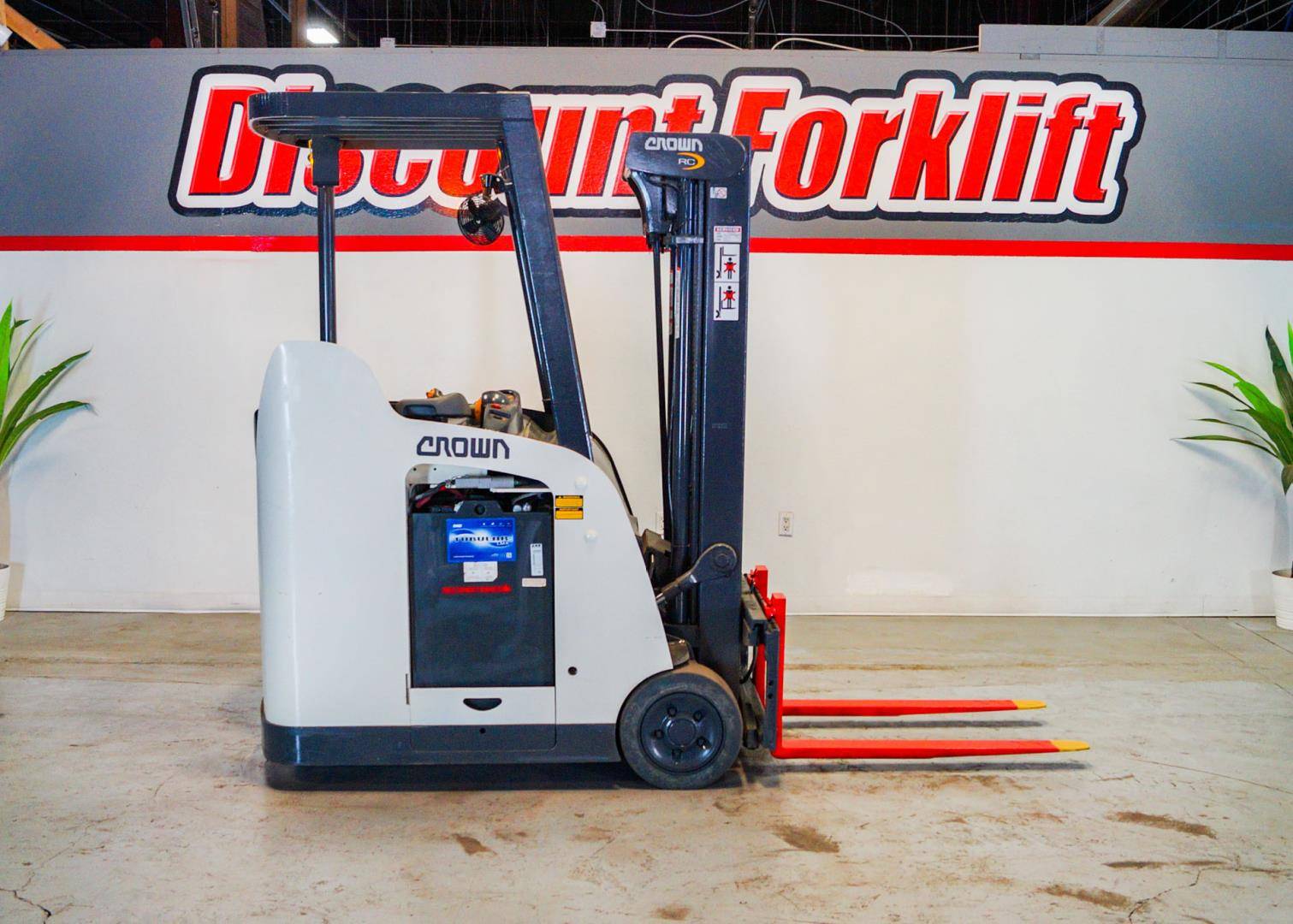 2016 Electric Crown RC5535-35 Electric Walkie Counterbalanced Stacker