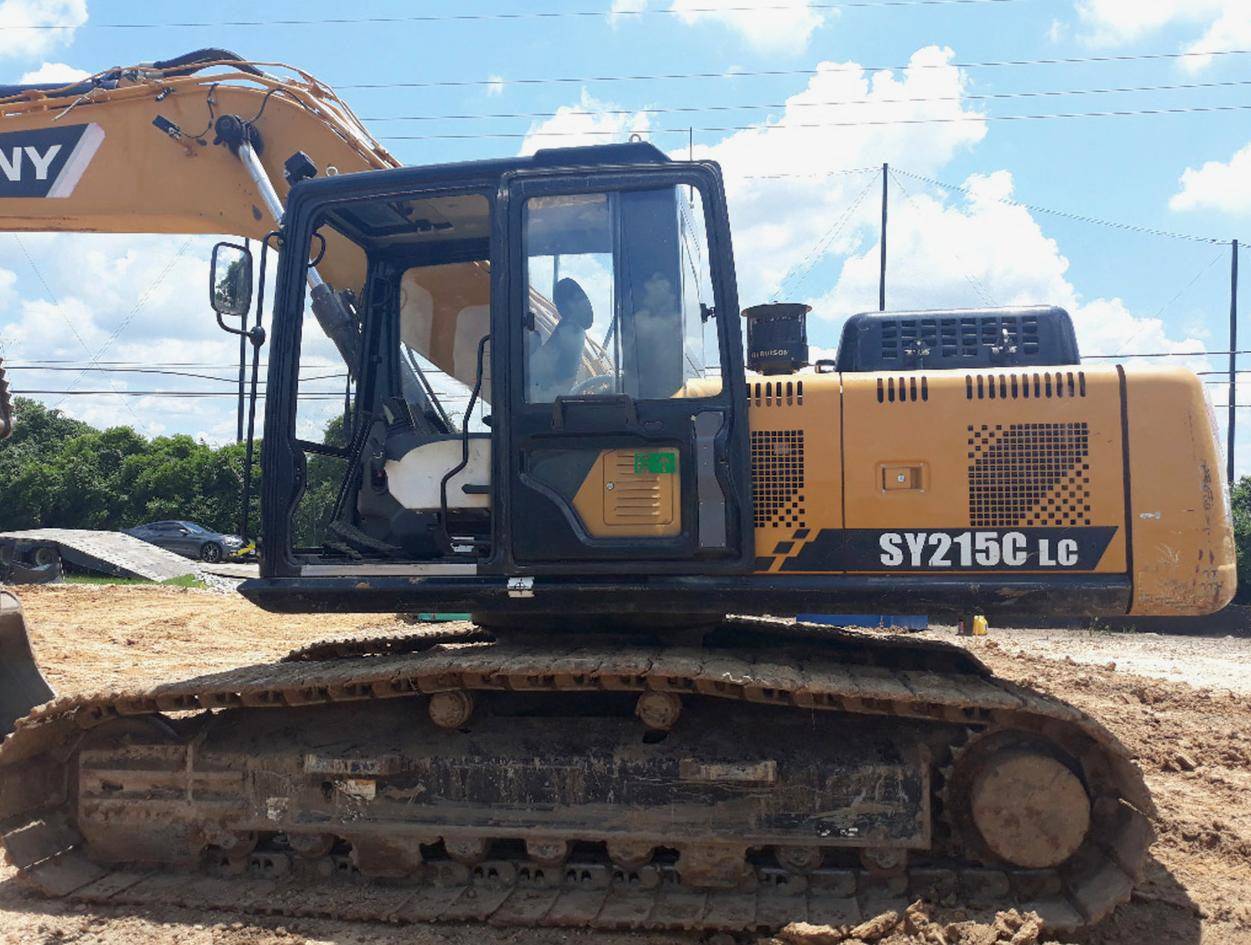 2017 Diesel Sany SY215 Earth Moving and Construction