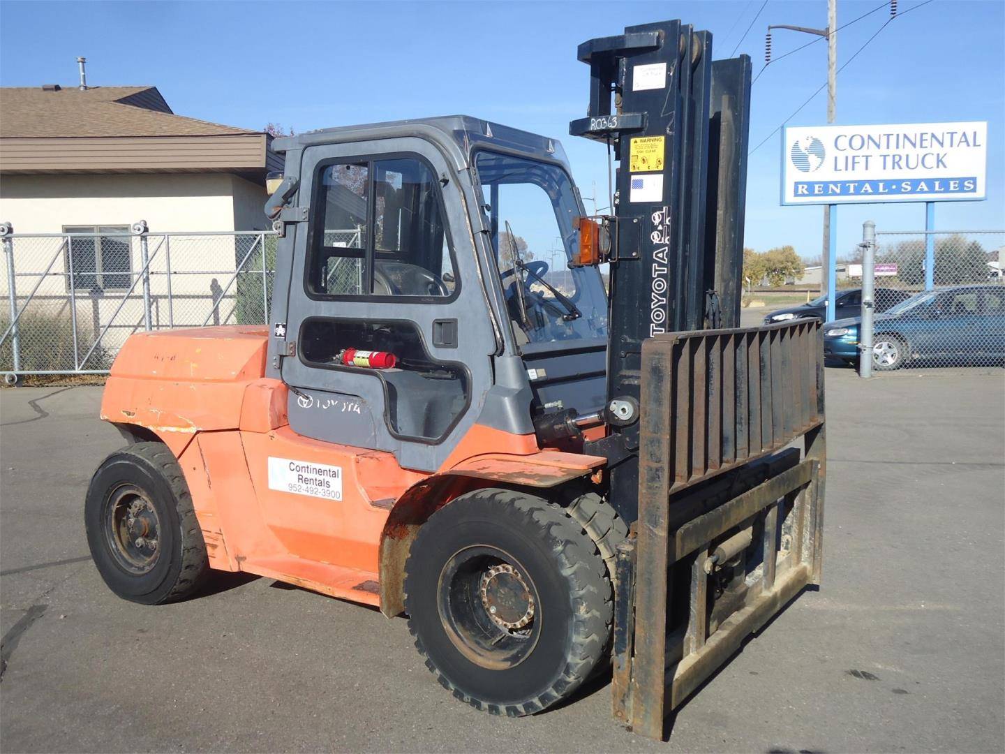 2005 Diesel Toyota 7FDU70 Pneumatic Tire 4 Wheel Sit Down