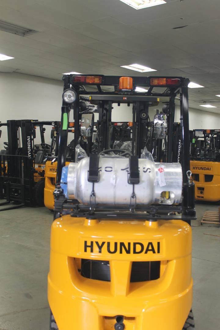 2019 LP Gas Hyundai 20L-7M Pneumatic Tire 4 Wheel Sit Down