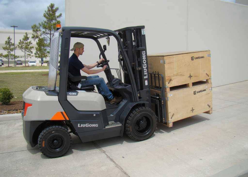 2025 Diesel Liugong Pneumatic Tire 4 Wheel Sit Down | Eliftruck