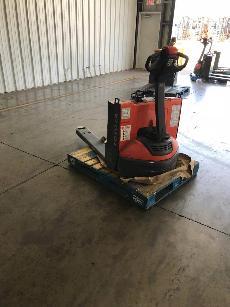 2016 Electric Toyota 8HBW23 Electric Walkie Pallet Jack