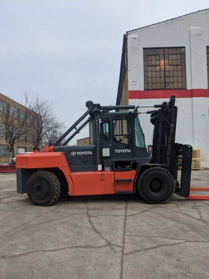 2016 Diesel Toyota THD3600-48 Pneumatic Tire 4 Wheel Sit Down