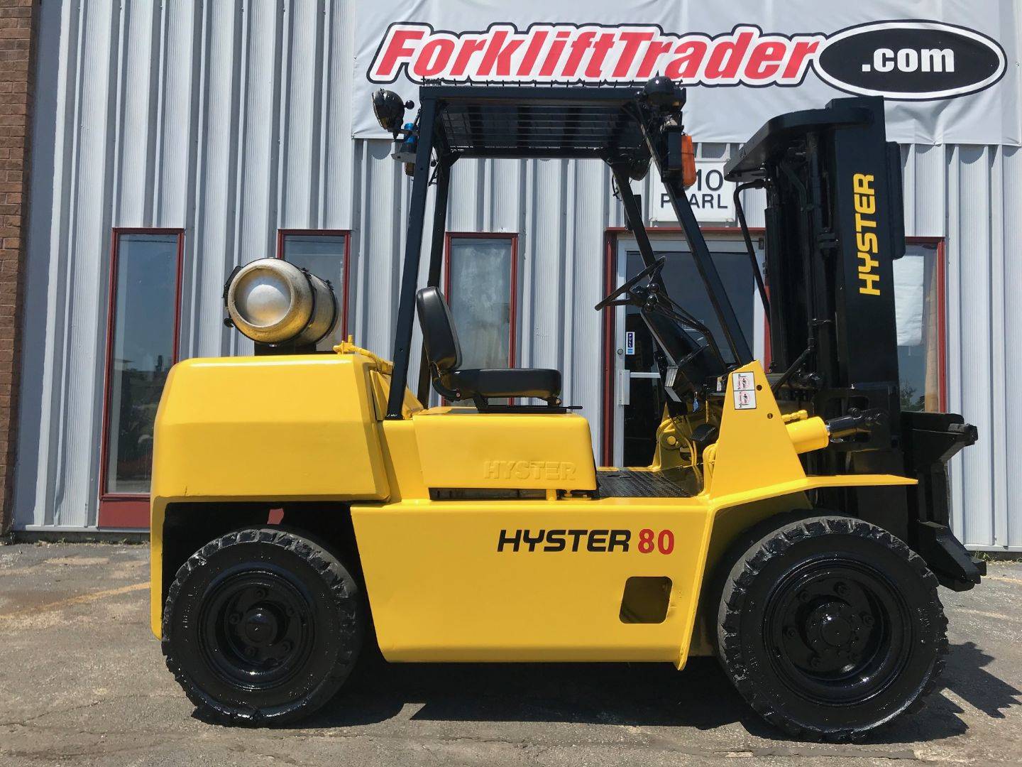 1998 LP Gas Hyster H80XL Pneumatic Tire 4 Wheel Sit Down