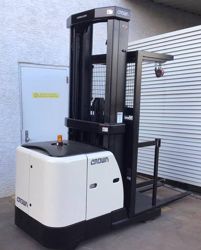 2014 Electric Crown SP3520-30 Electric Order Picker