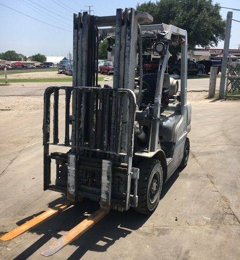 2017 LP Gas Unicarriers PF50LP Pneumatic Tire 4 Wheel Sit Down
