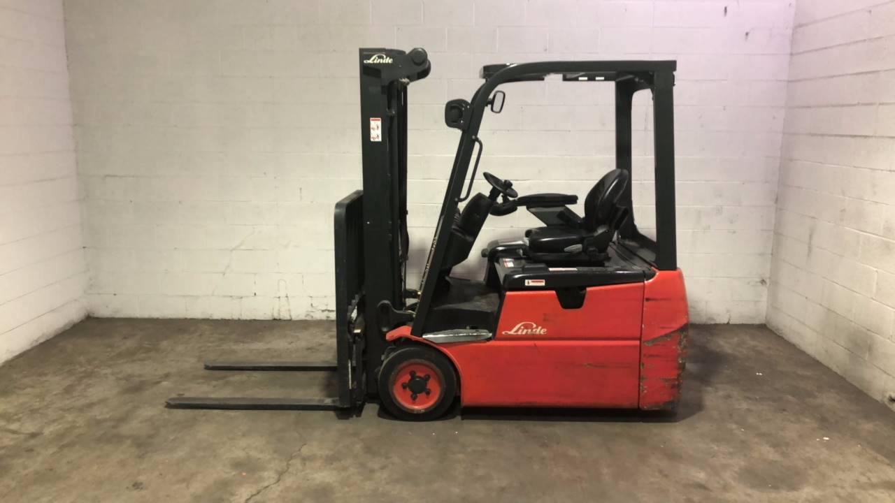 2015 Electric Linde E18 Electric 3 Wheel Sit Down