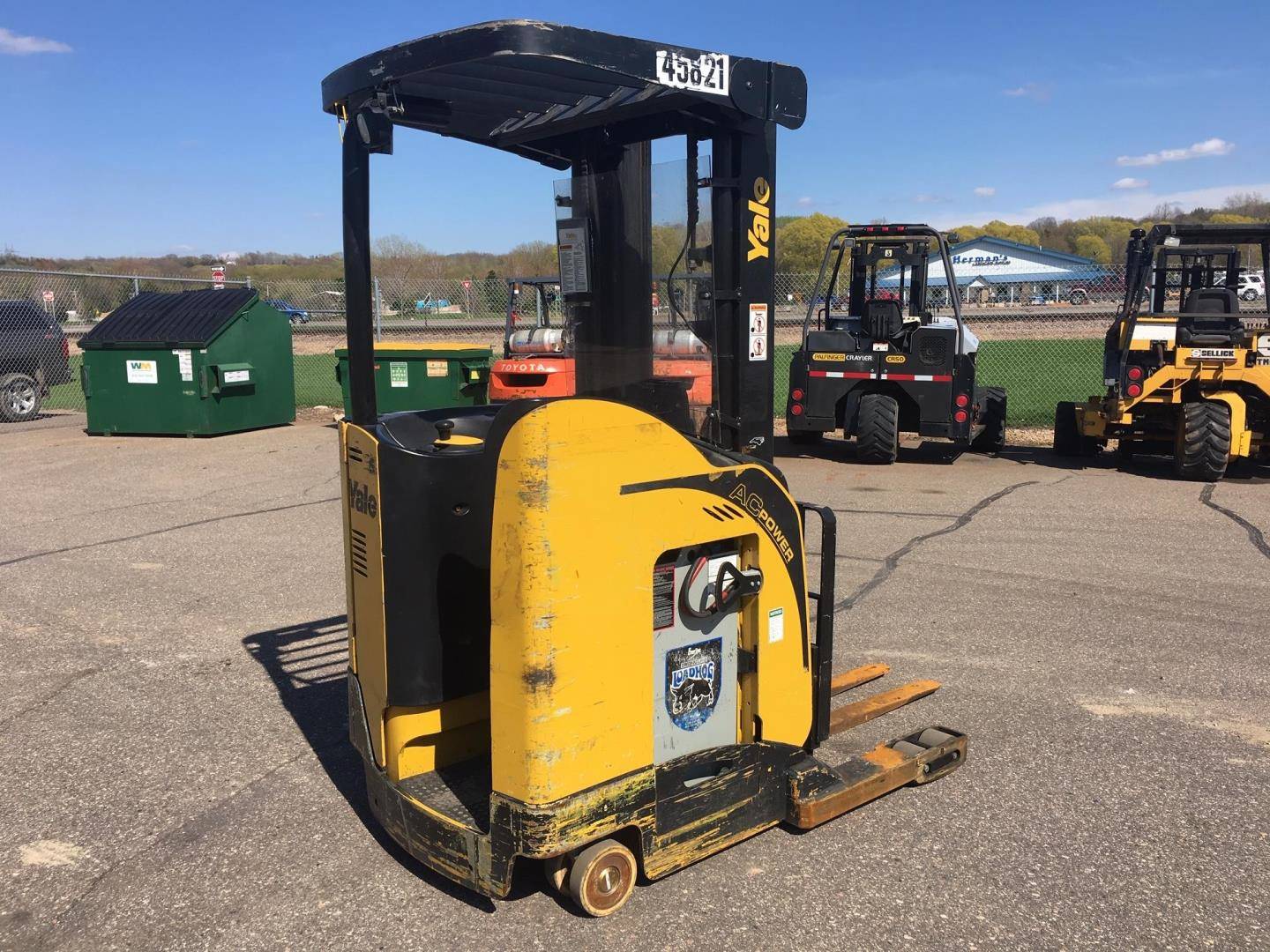 2015 Electric Yale NR035EB Electric Narrow Aisle Single Reach