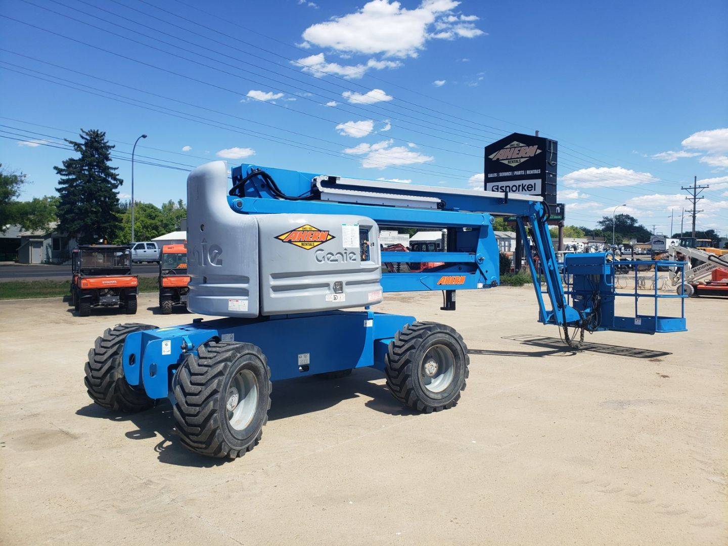 2008 Diesel Genie Z60 Articulated Boom
