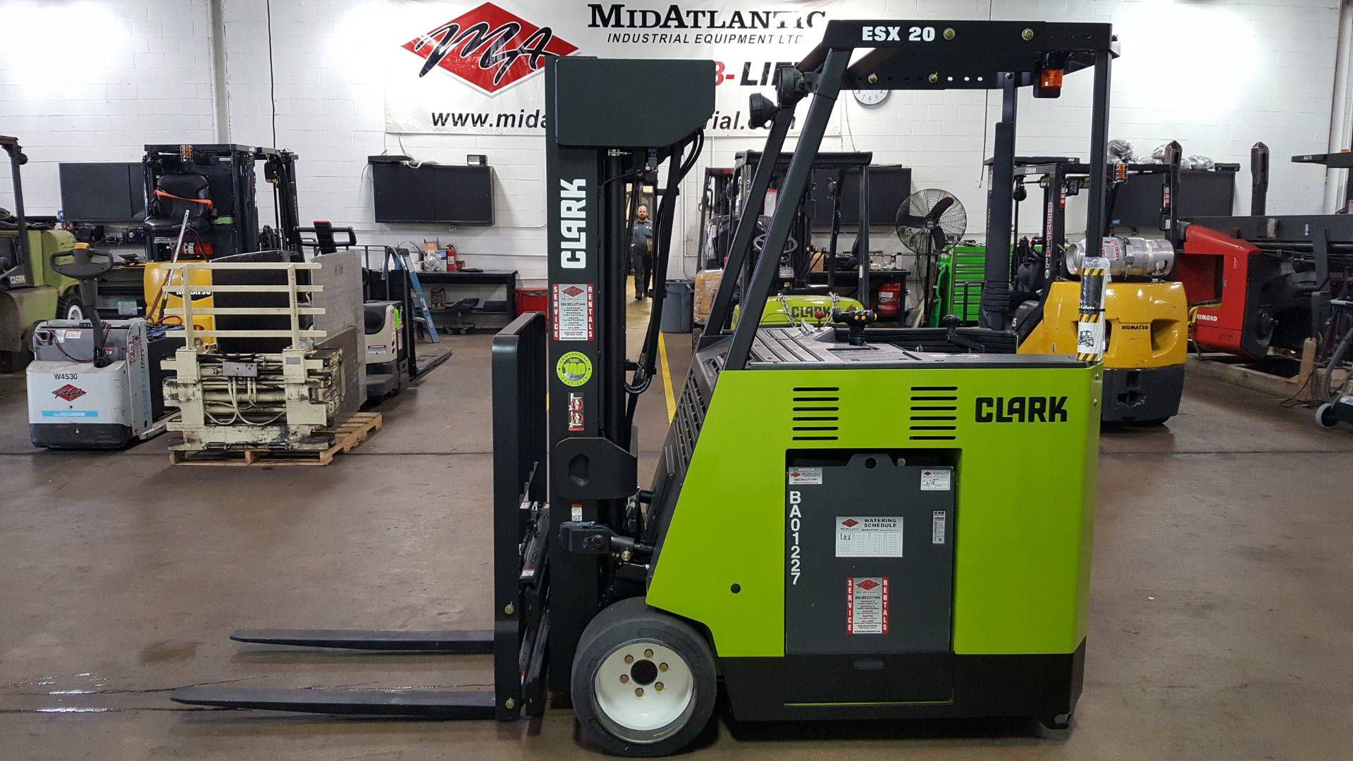 2018 Electric Clark ESX20 Electric Stand Up End Control (Docker)