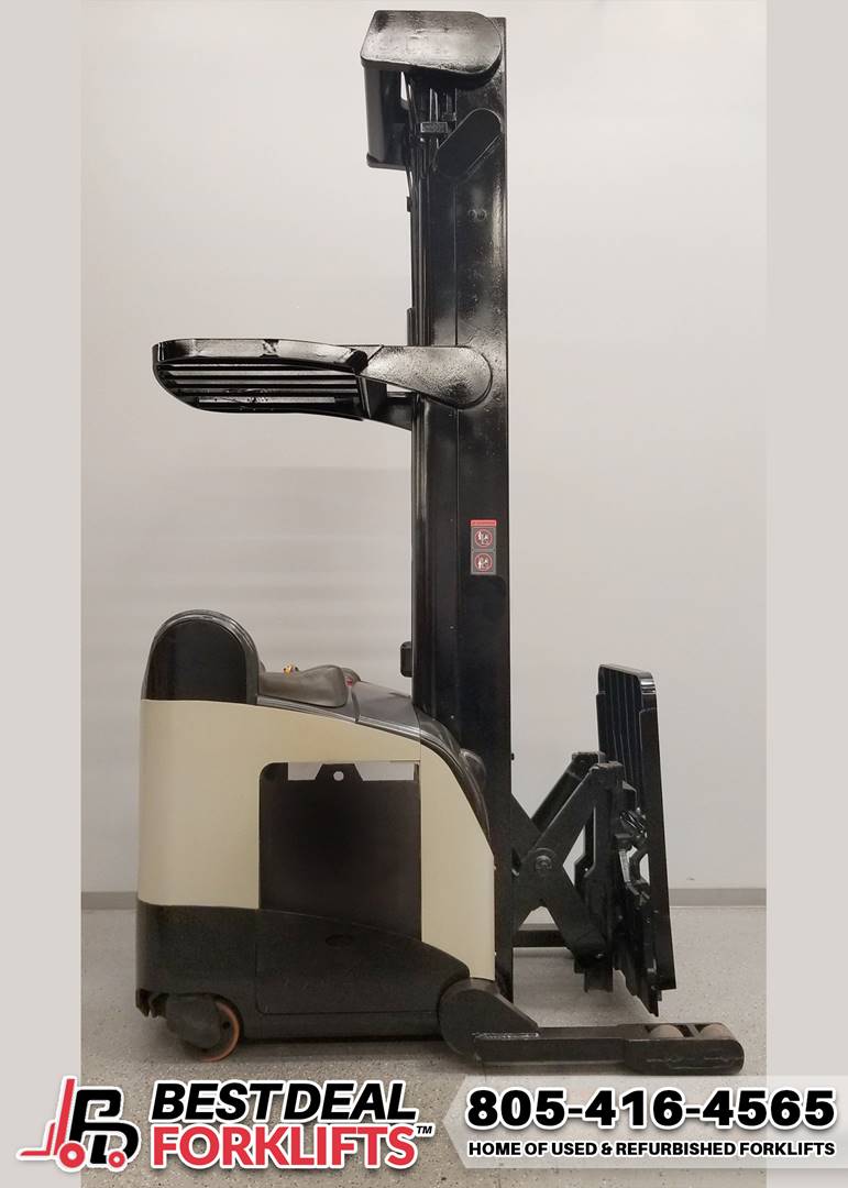 2016 Electric Crown RR5220-45 Electric Narrow Aisle Single Reach