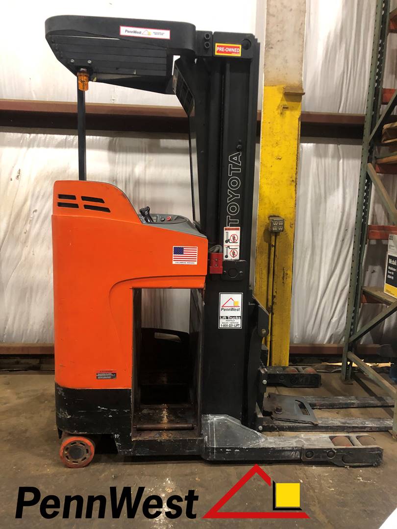 2012 Electric Toyota 8BRU18 Electric Narrow Aisle Single Reach