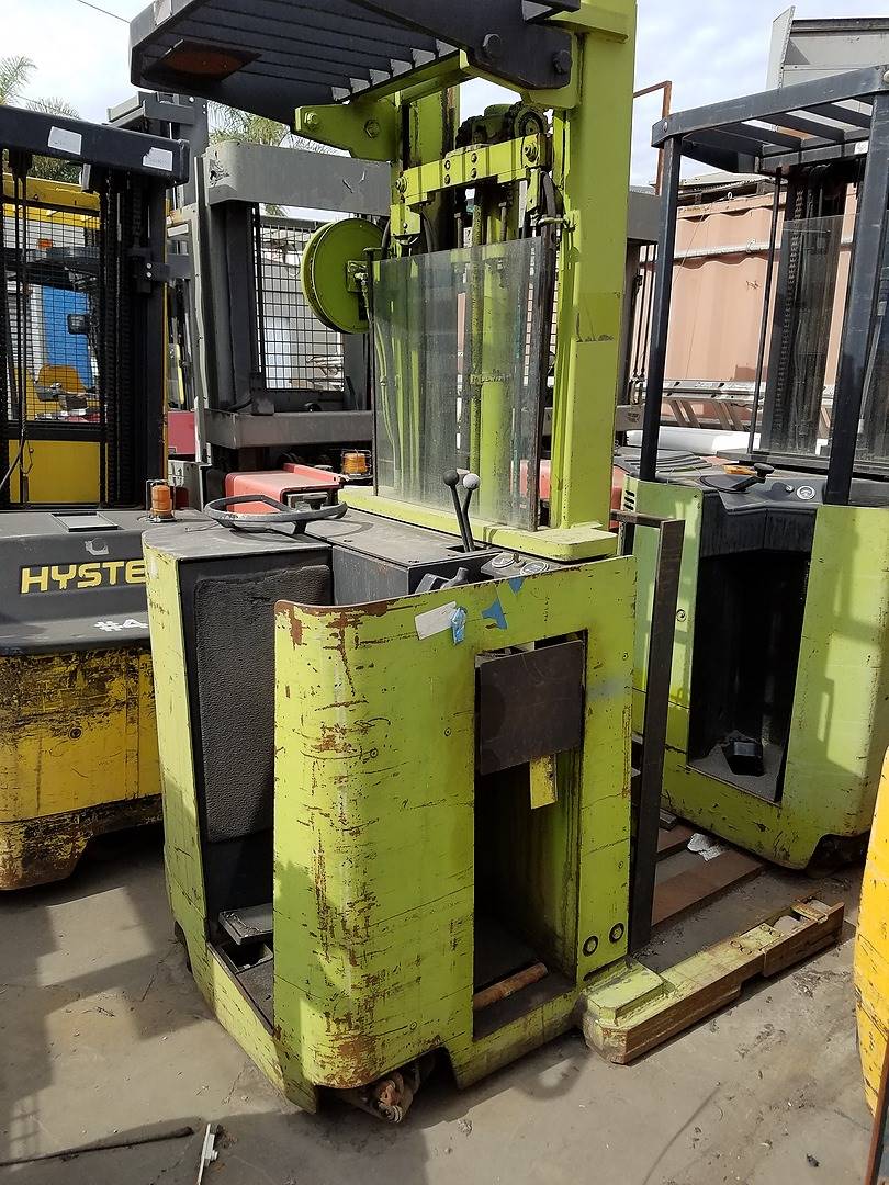 Electric Clark NP300-40B Electric Narrow Aisle Single Reach