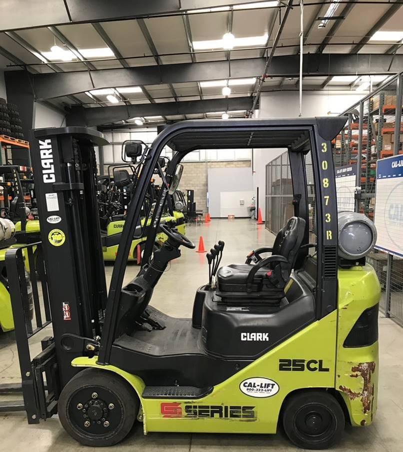 2018 LP Gas Clark S25C Cushion Tire 4 Wheel Sit Down (Indoor Warehouse)