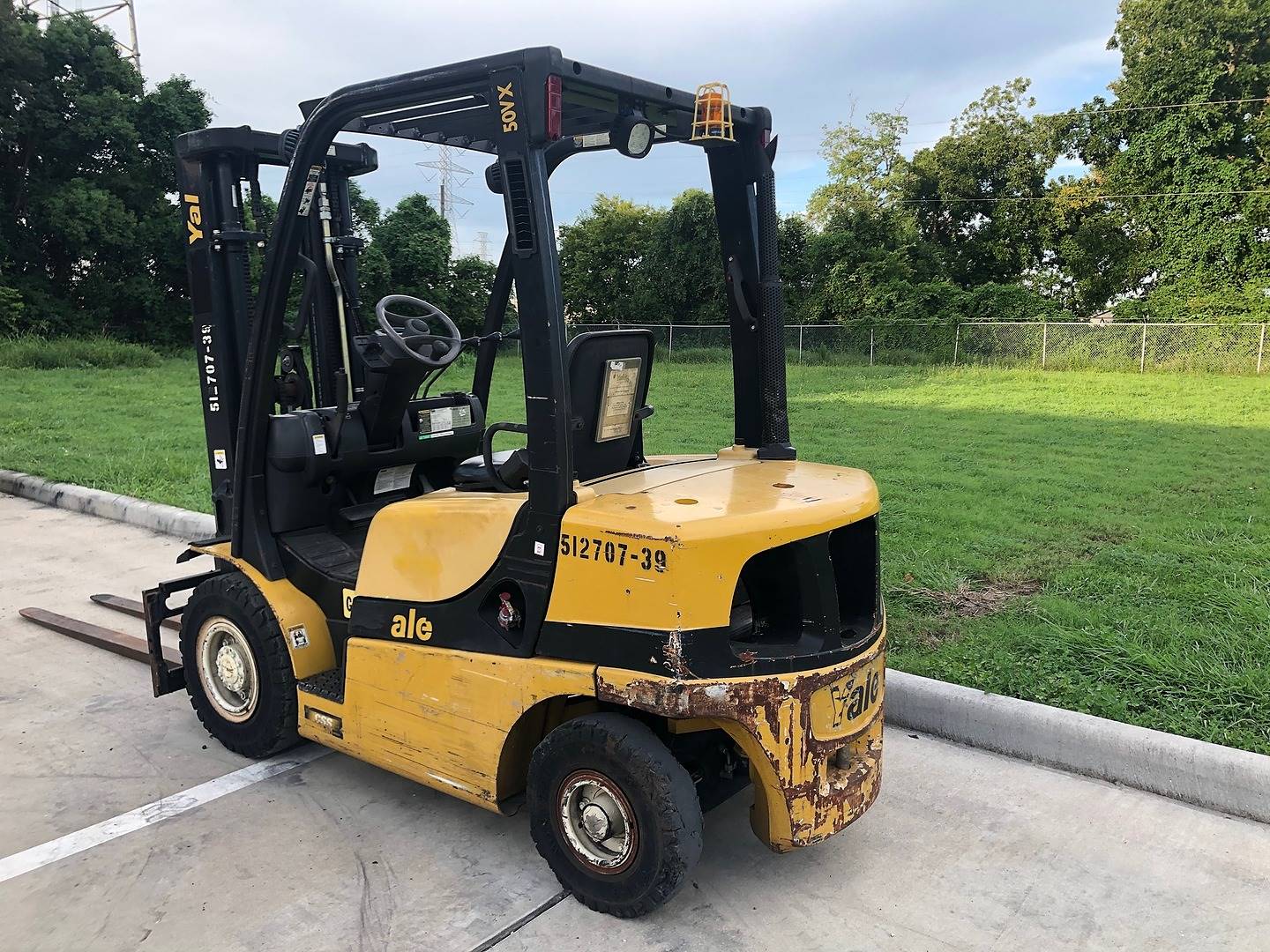 2013 Gasoline Yale GP050VX Pneumatic Tire 4 Wheel Sit Down