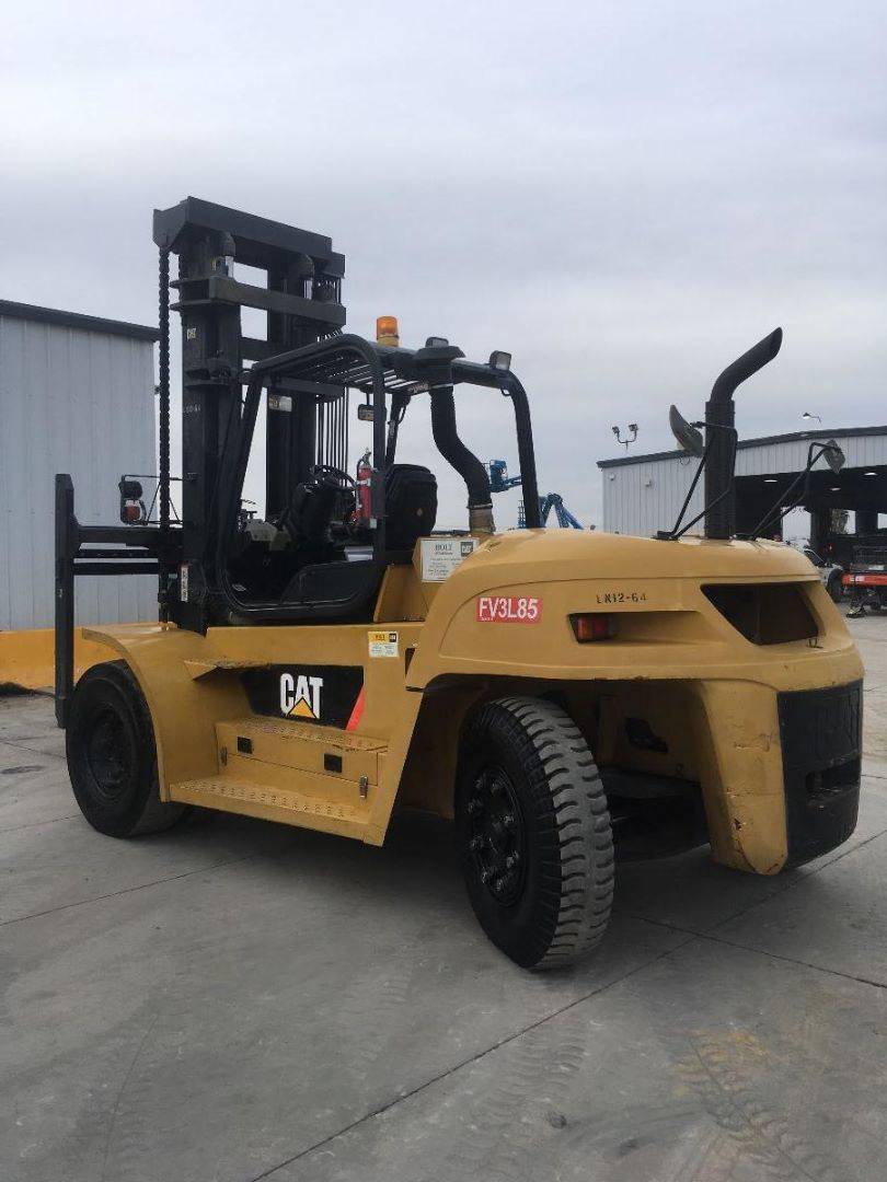2012 Diesel Cat P33000 Pneumatic Tire 4 Wheel Sit Down