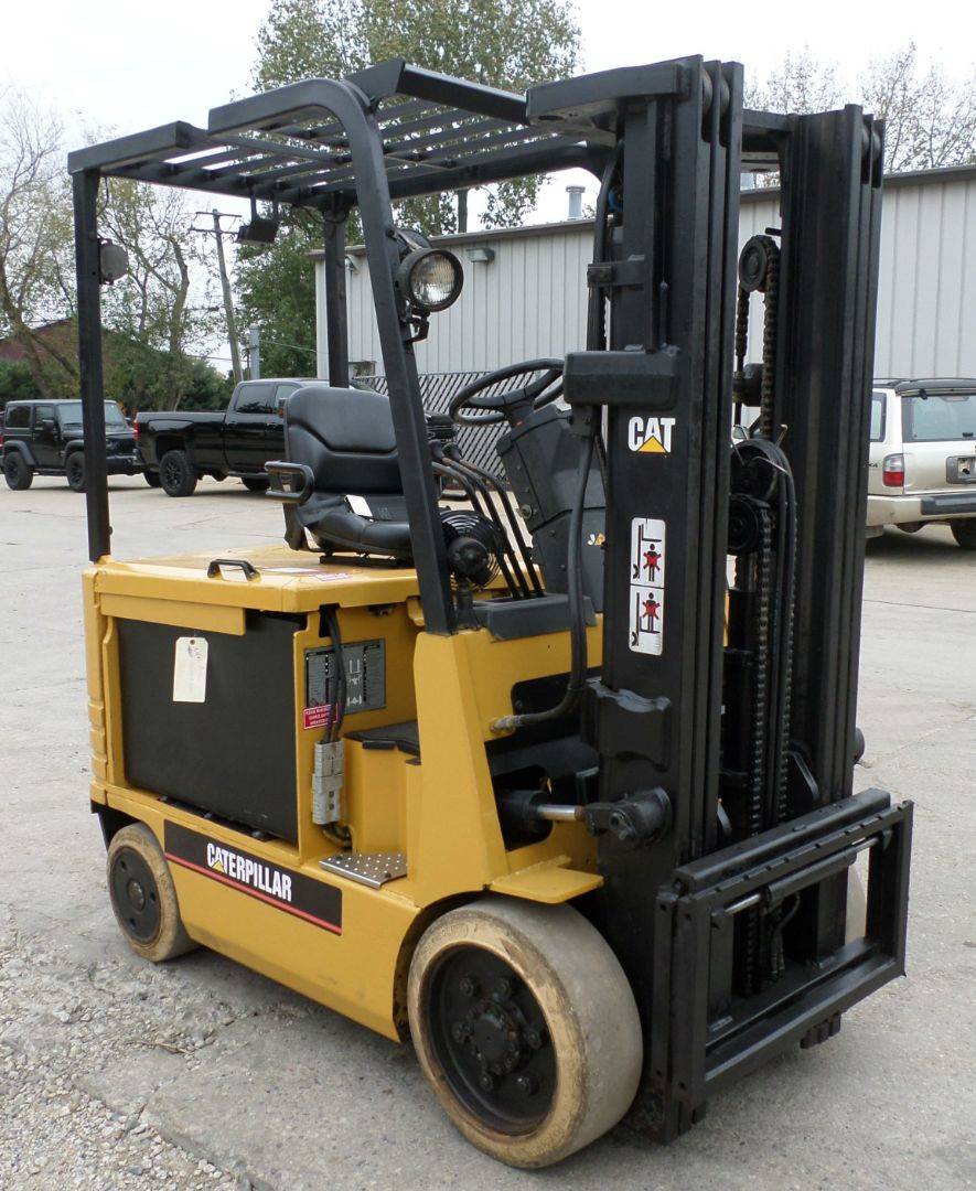 2000 Electric Cat 2EC25 Electric 4 Wheel Sit Down