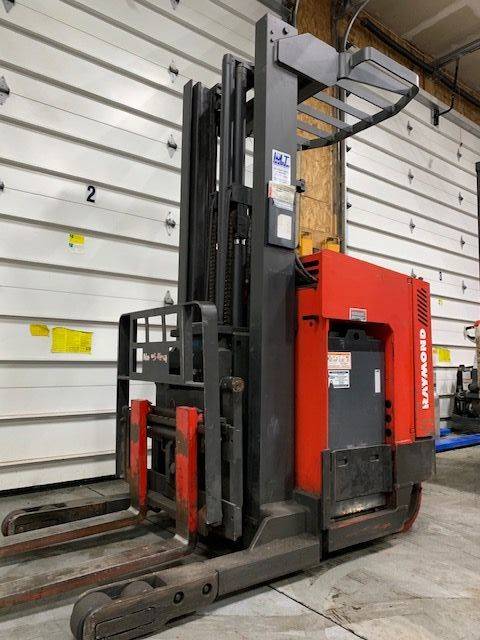2000 Electric Raymond EASI-R30TT Electric Narrow Aisle Single Reach