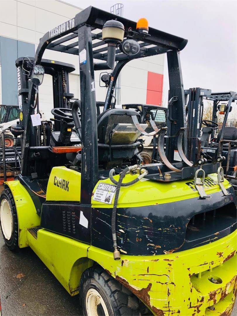 2014 LP Gas Clark C30L Pneumatic Tire 4 Wheel Sit Down