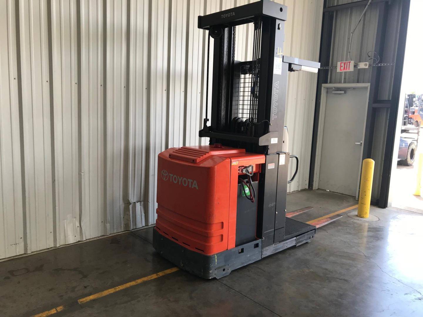 2017 Toyota 7BPUE15 Electric Order Picker