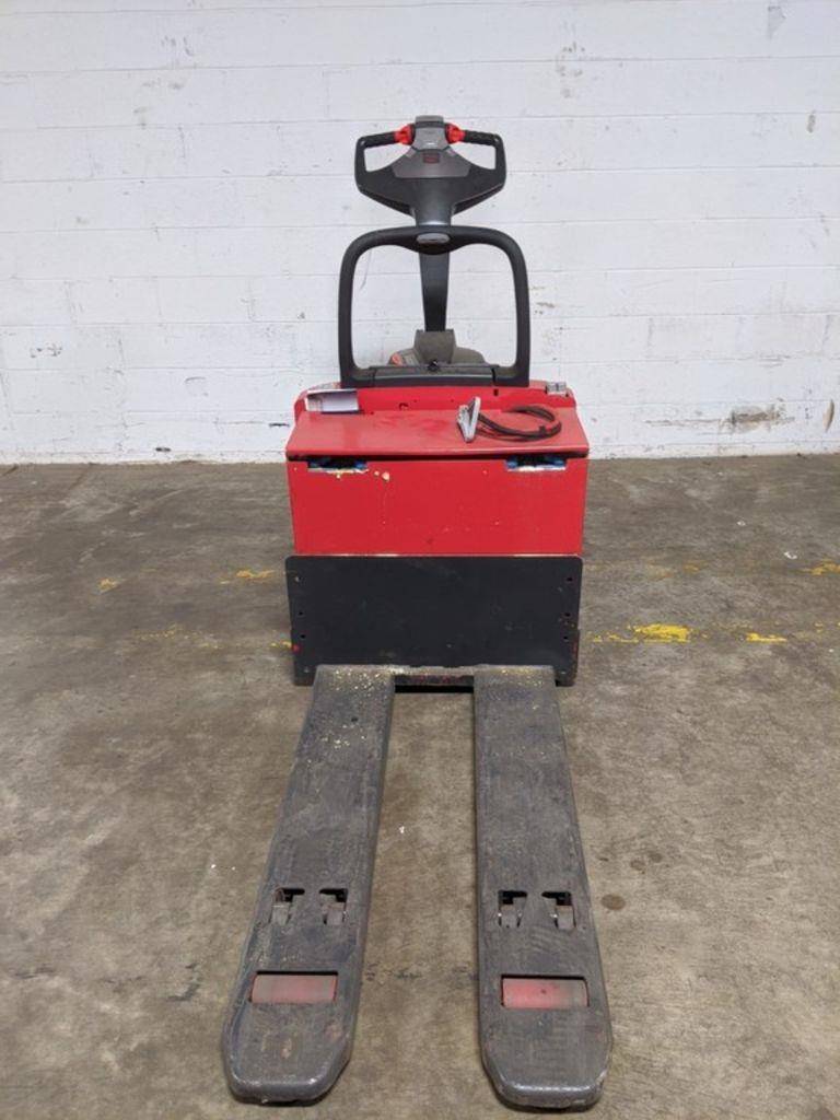 2010 Electric Raymond 8400 Electric Walkie/Rider Pallet Jack
