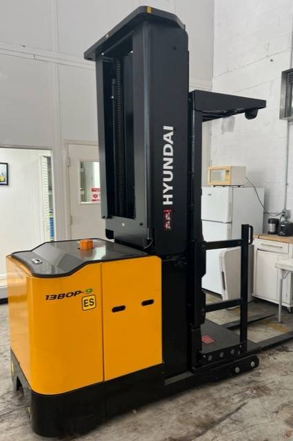 2024 Electric Hyundai Electric Order Picker | Eliftruck