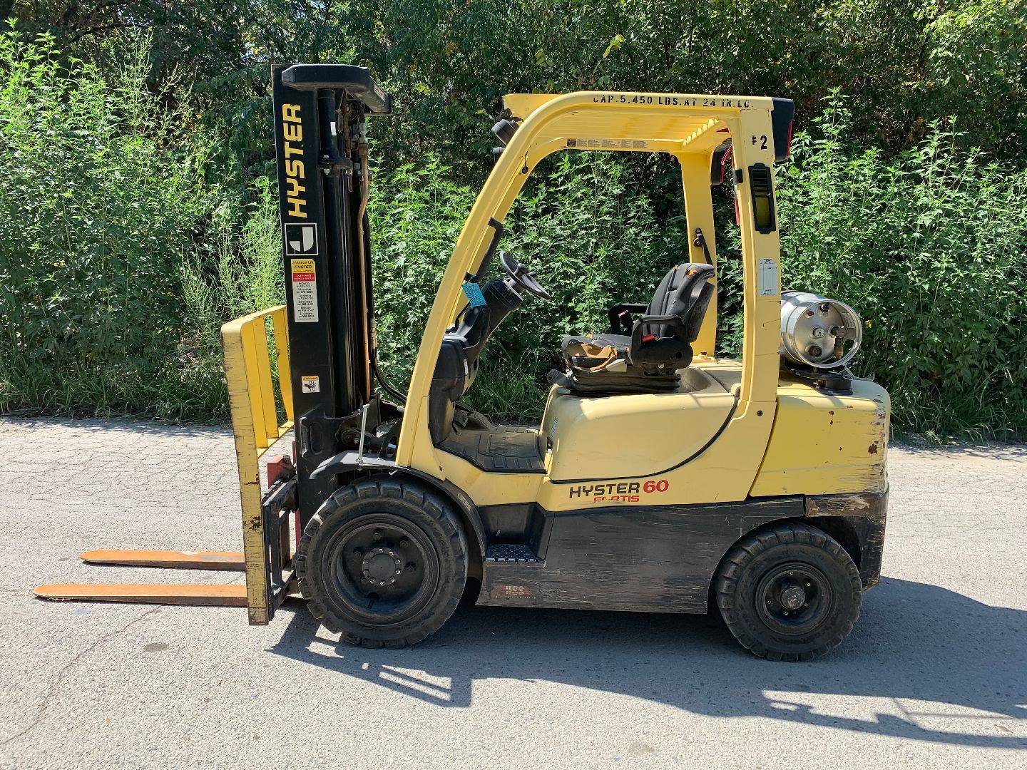 2012 LP Gas Hyster H60FT Pneumatic Tire 4 Wheel Sit Down