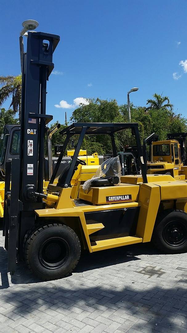 2008 Diesel Cat DP70 Pneumatic Tire 4 Wheel Sit Down