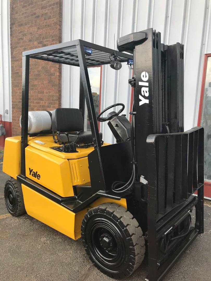 1999 LP Gas Yale GLP050 Pneumatic Tire 4 Wheel Sit Down