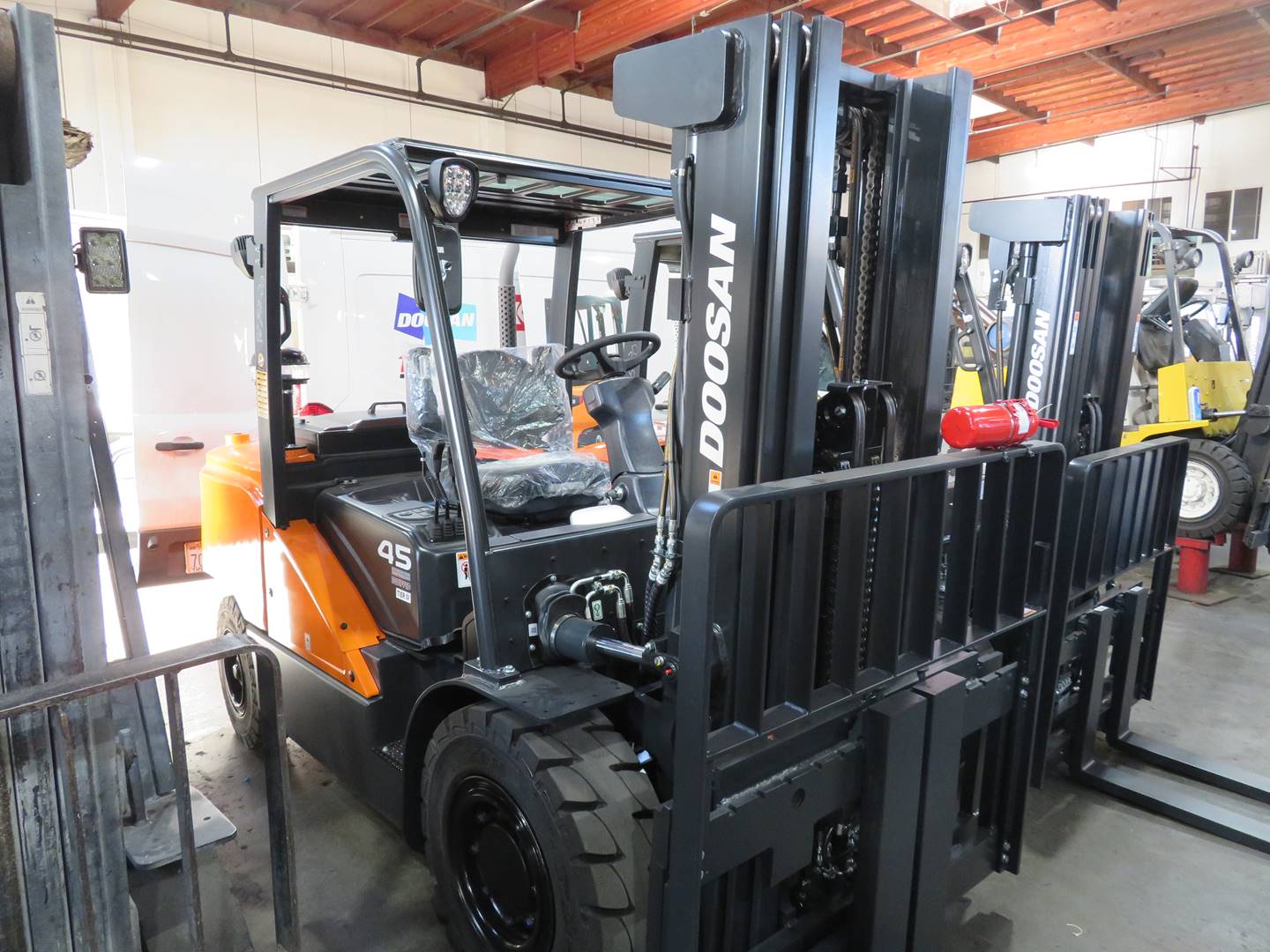 2020 Diesel Doosan D45S-7 Pneumatic Tire 4 Wheel Sit Down