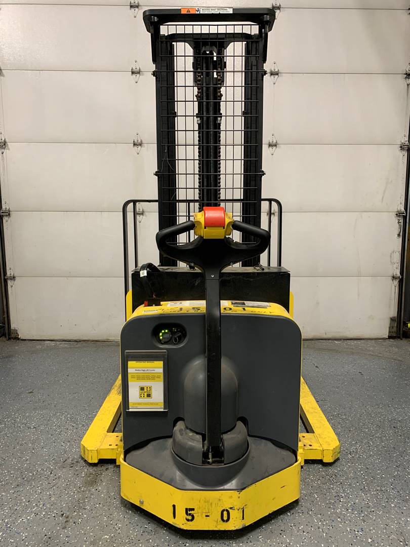 2014 Electric Hyster W25ZA2 Electric Walkie Straddle Stacker