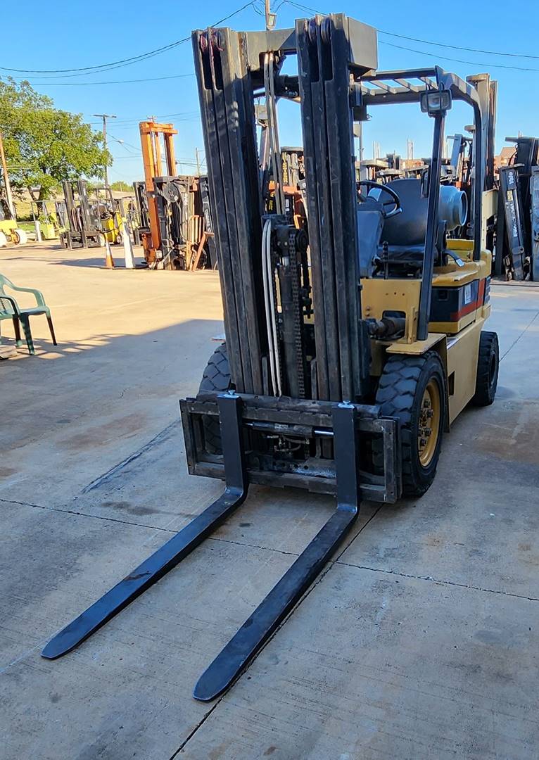 1 Used Daewoo G25S Equipment for Sale