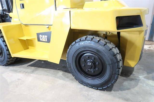 2001 Diesel Cat DP90 Pneumatic Tire 4 Wheel Sit Down