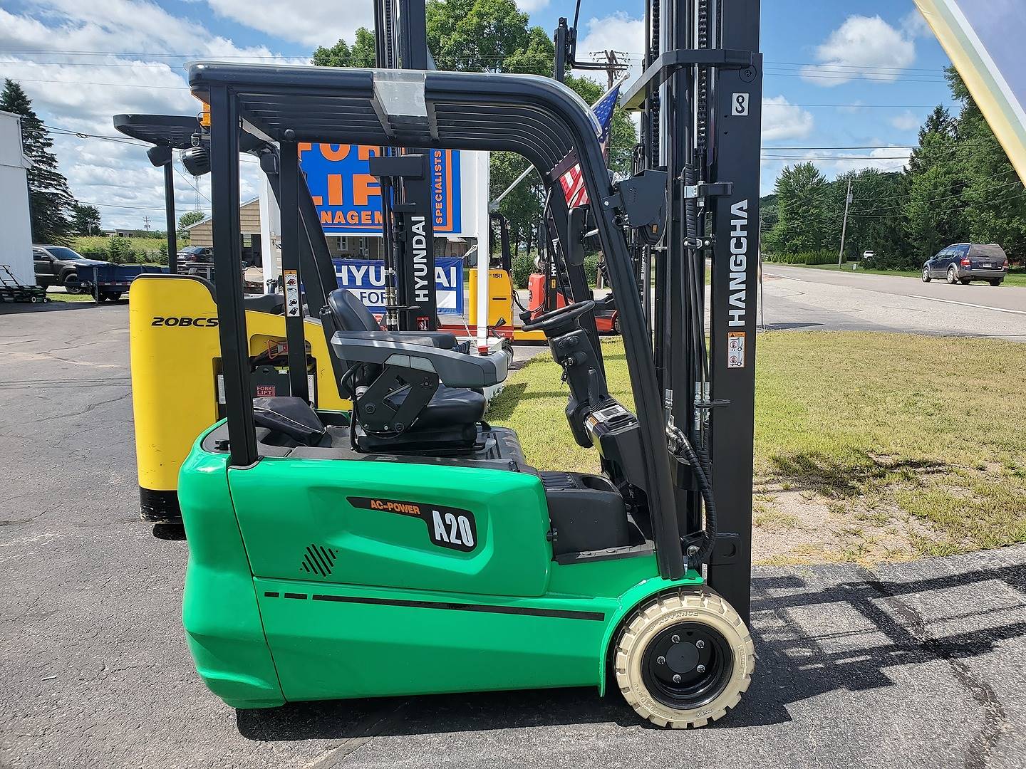 2020 Electric Hangcha CPDS20-AD6-I Electric Pneumatic Tire 3 & 4 Wheel ...